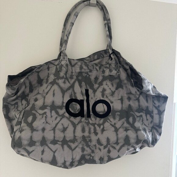 ALO Yoga | Bags | Alo Yoga Iconic Shopper Tote New | Poshmark